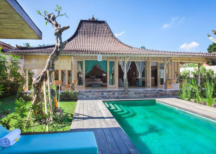 Rumah Joglo Modern Ala Tropis